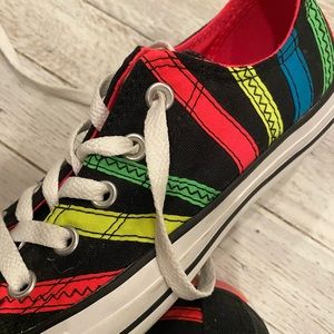 Converse | Shoes | Copy Converse Black Low Top Canvas With Neon St ...